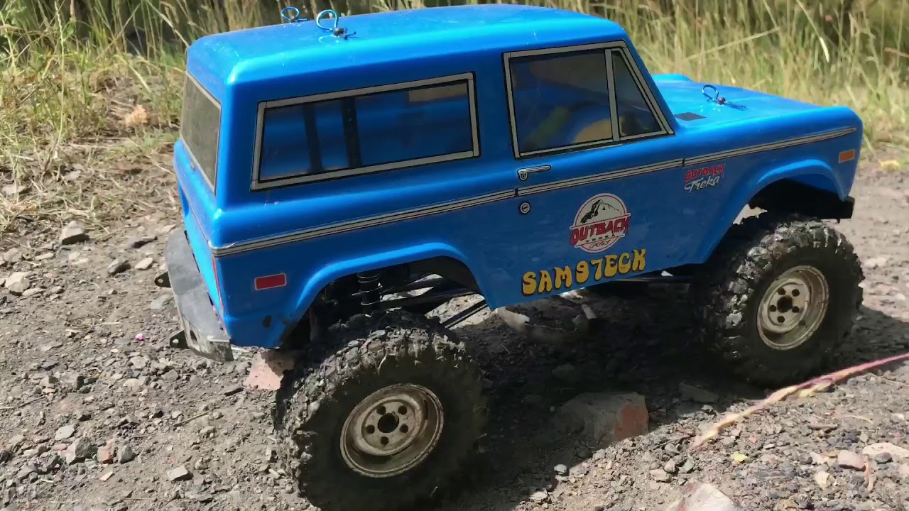 Ftx outback treka 2 filmed with Zhiyun Smooth Q Gimbal - YouTube