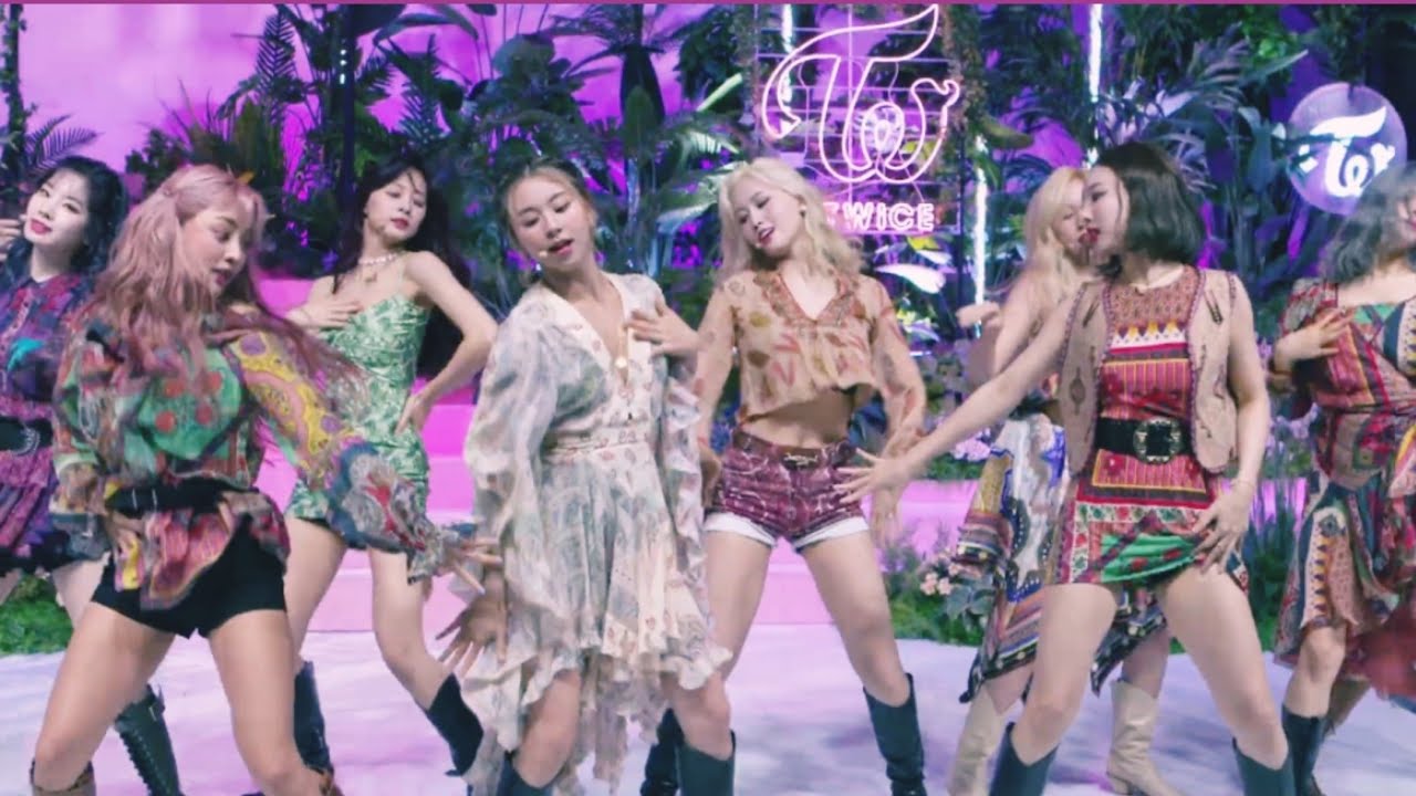 TWICE MORE & MORE LIVE HD - YouTube