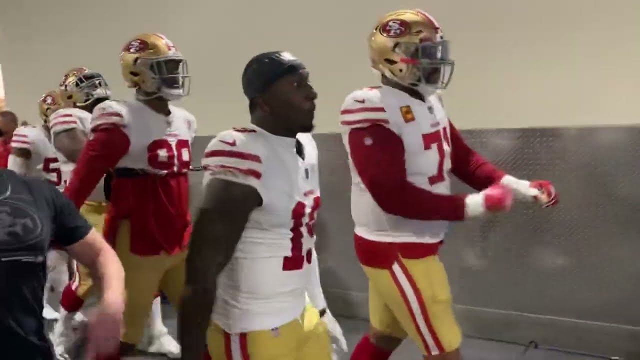 49ers NFC Championship Game Kodak Black boom box - YouTube