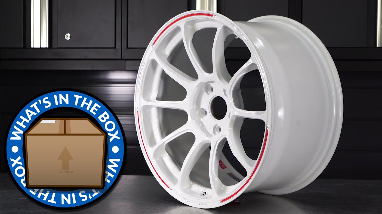 Volk ZE40 Special Edition Dash White - What's in the Box - YouTube