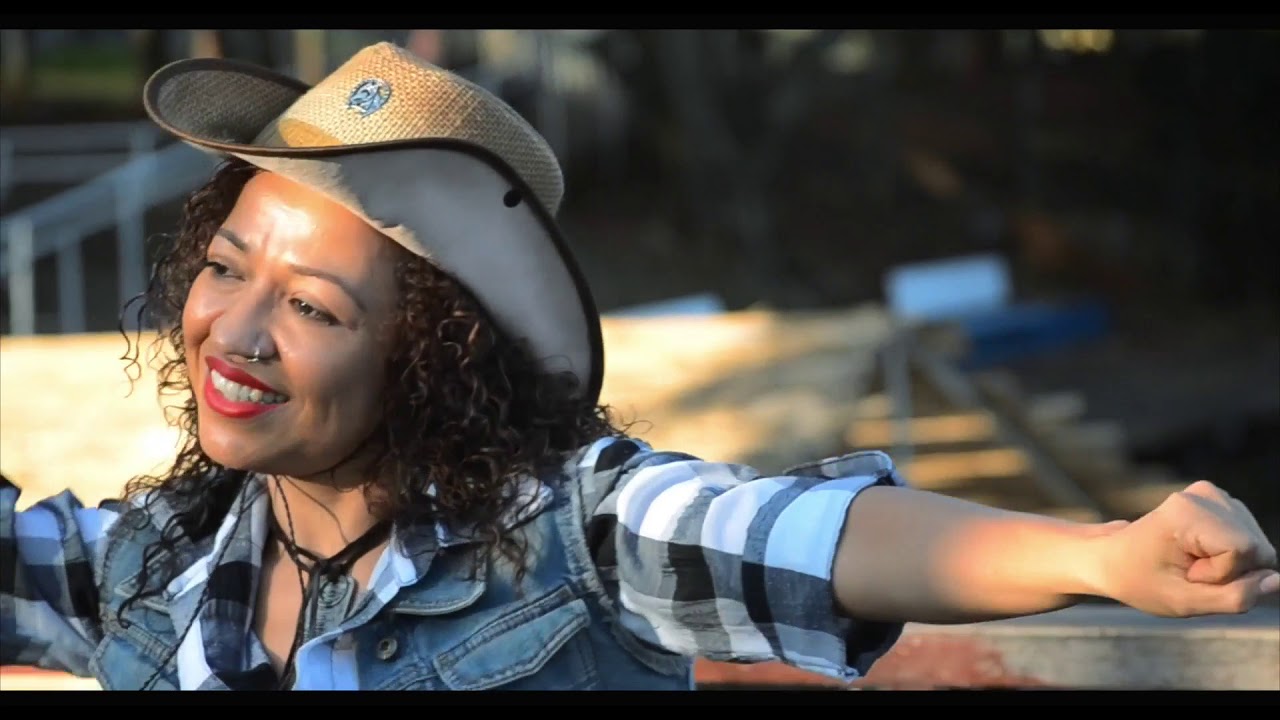 Zumba Country - Bubba Shot The Jukebox - YouTube