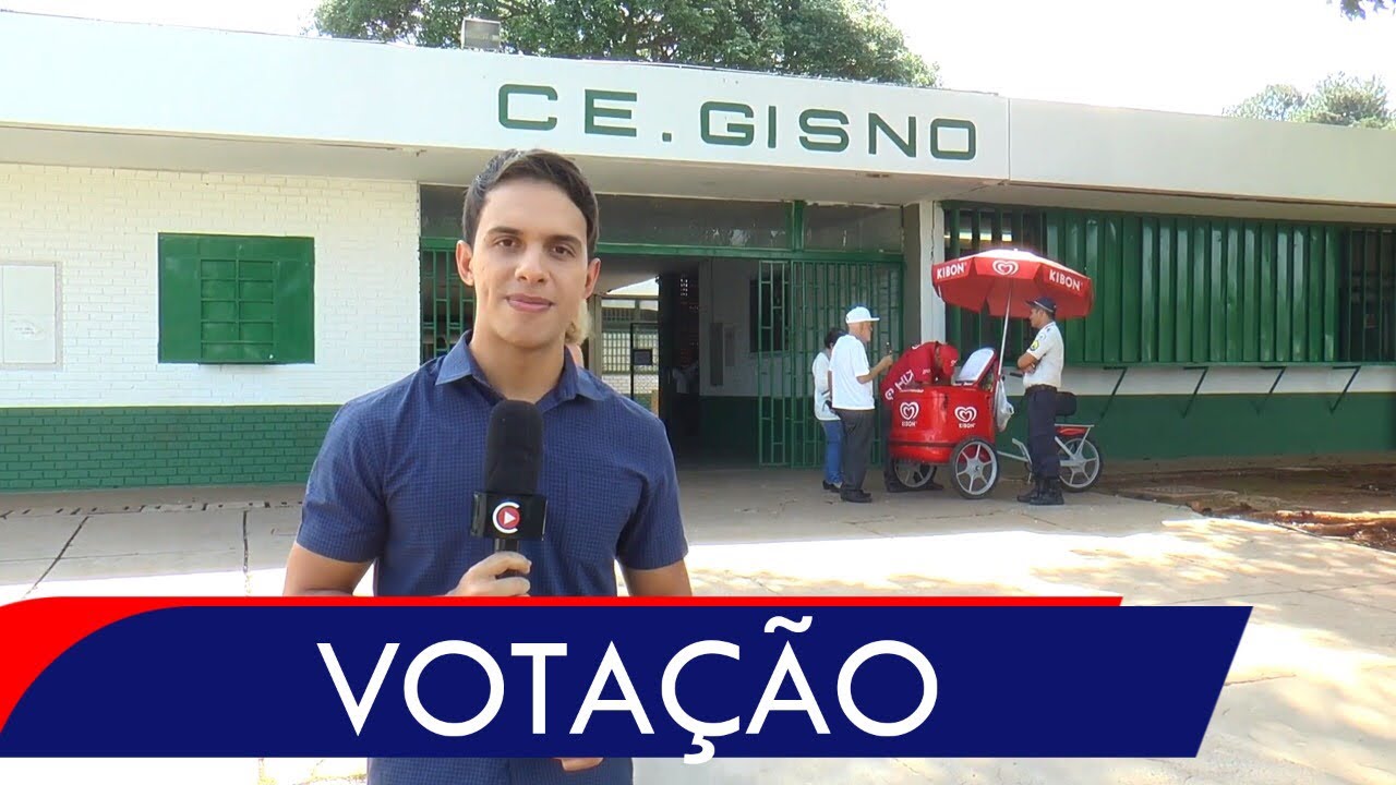 Votação no segundo turno no colégio GISNO na Asa Norte - Lucas Veloso ...