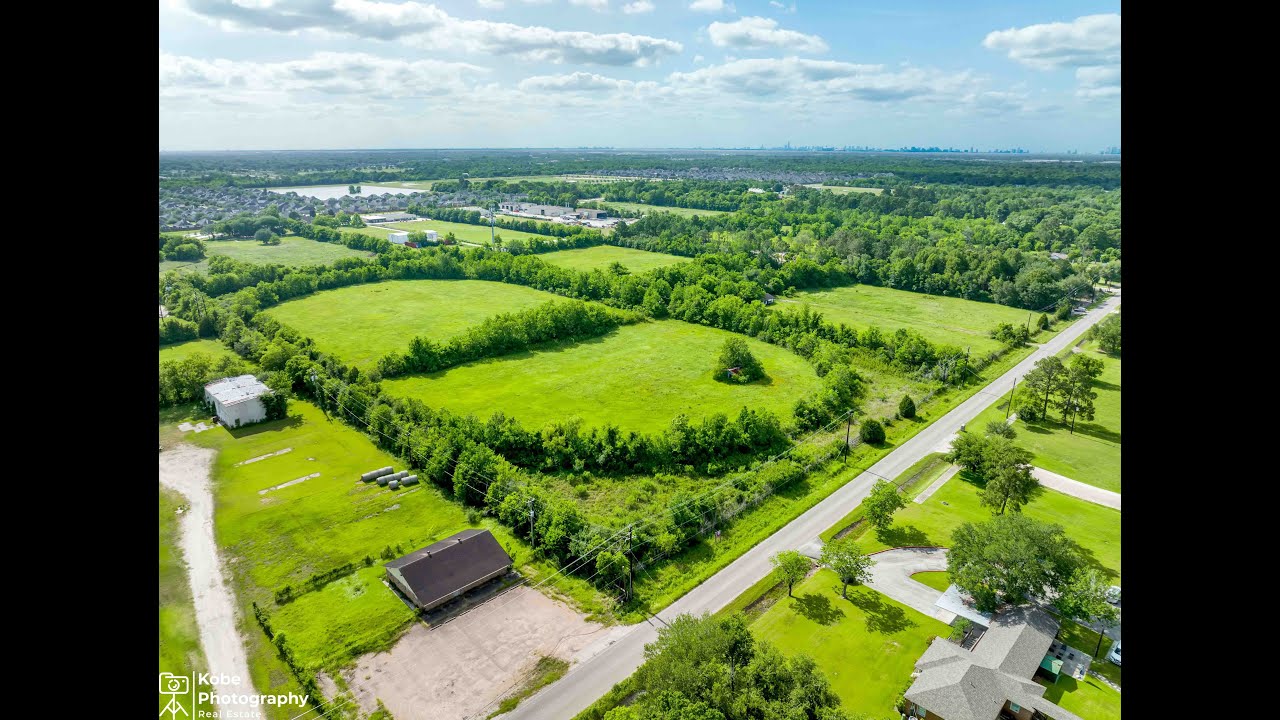 Aerial Video of 20 Acre Lot near Houston Texas - YouTube