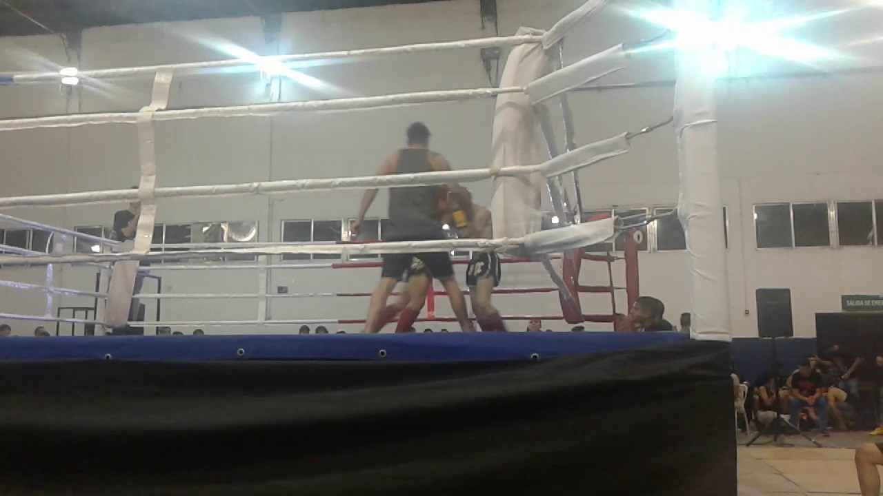 1er round Rodrigo pavon vs ulises vidal MUAY THAI - YouTube