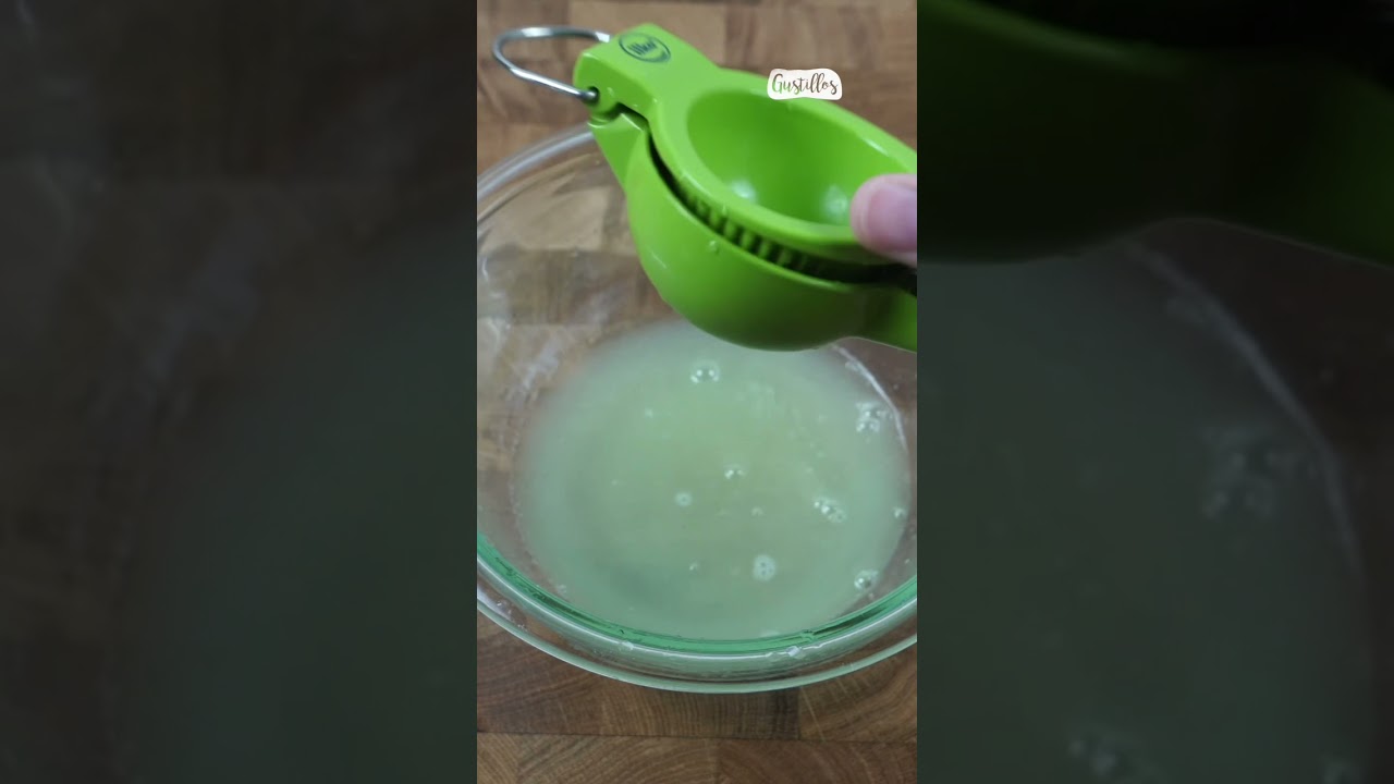 La manera correcta de exprimir un limon - YouTube