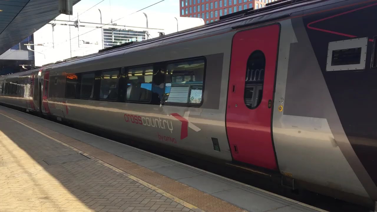Class 221 departing Reading - YouTube