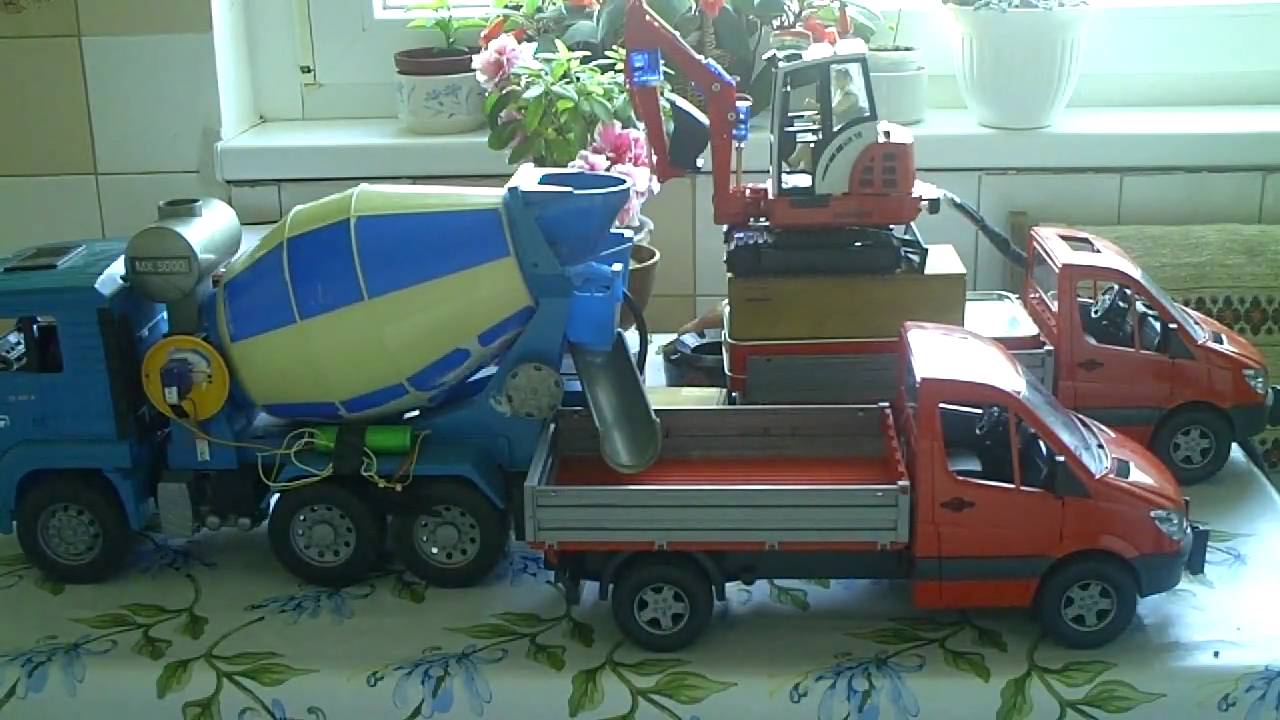 RC Bruder mini excavator 01 - YouTube