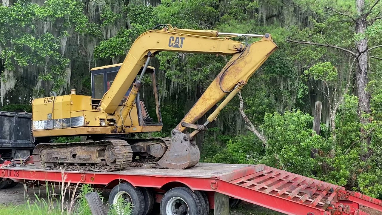 Cat E70 - YouTube
