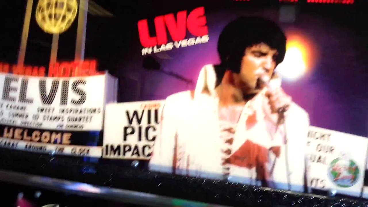 Playing The ELVIS PRESLEY COIN PUSHER At Chuck E. Cheese Arcade ...