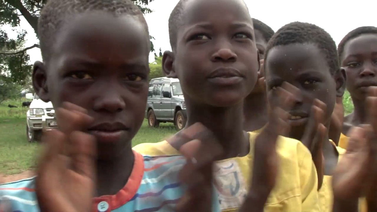 Teams4U in Uganda - YouTube