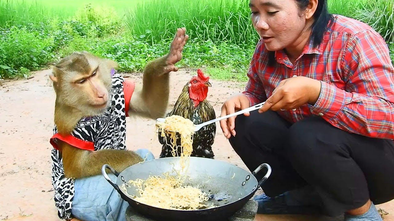 Mother Cooking Noodles with SokYaa and ToTo FUNNIEST Kitchen Helpers ...