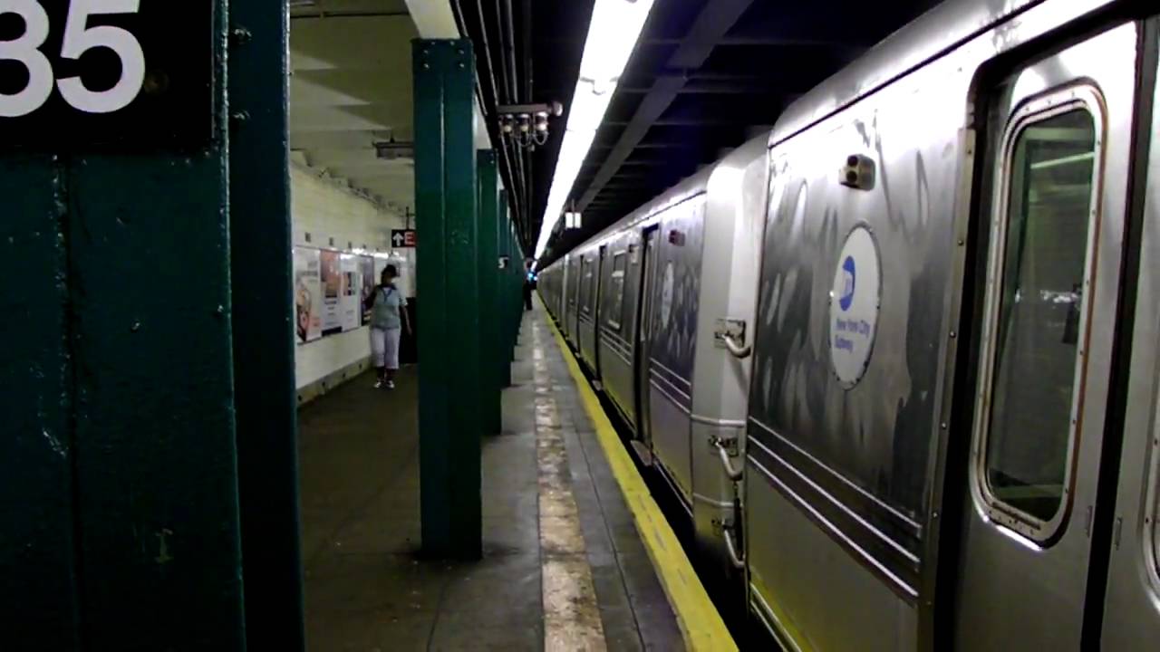 IND 168th St. Bound R44 (C) Train at 135th Street [HD] - YouTube