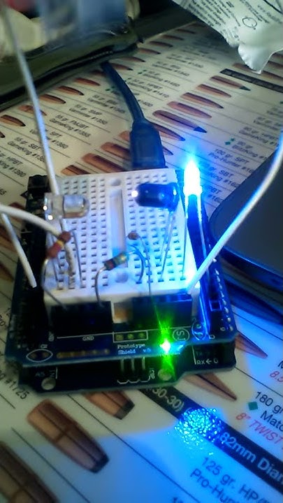 Arduino light sensor, determines IR opacity - YouTube