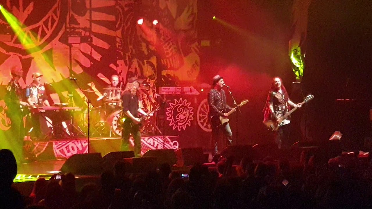 What a beautiful day - The Levellers. - YouTube