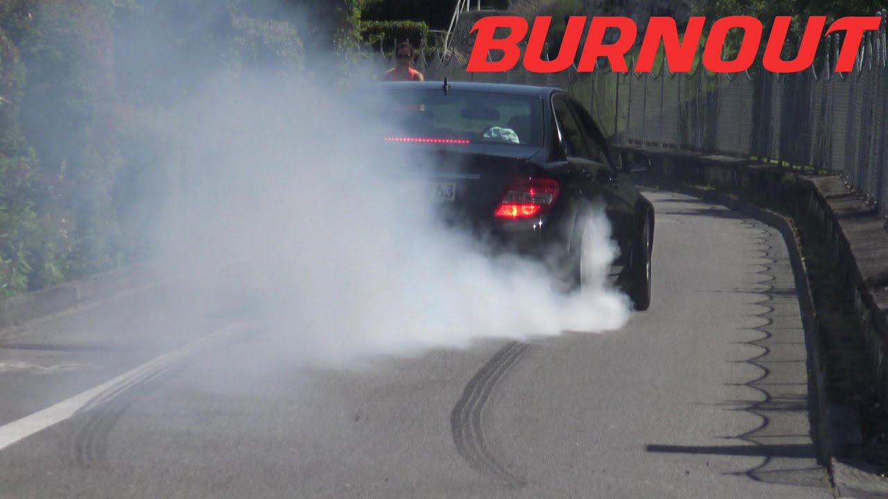 Mercedes C63 AMG - Burnout! - YouTube