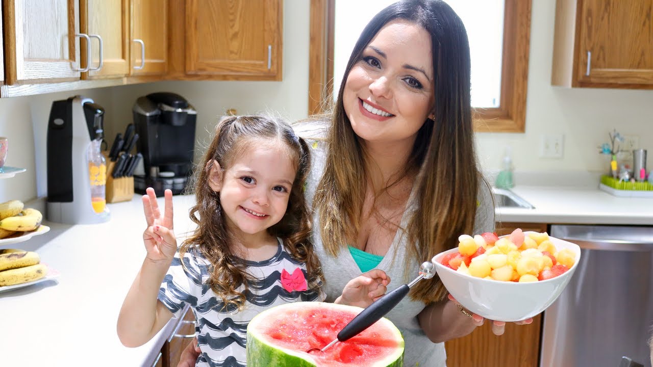 EXPLORANDO COM MELÕES - Flavia Calina - YouTube