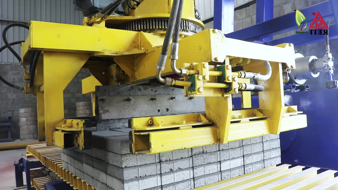 RT6C RTQT6 REIT block making machine - YouTube
