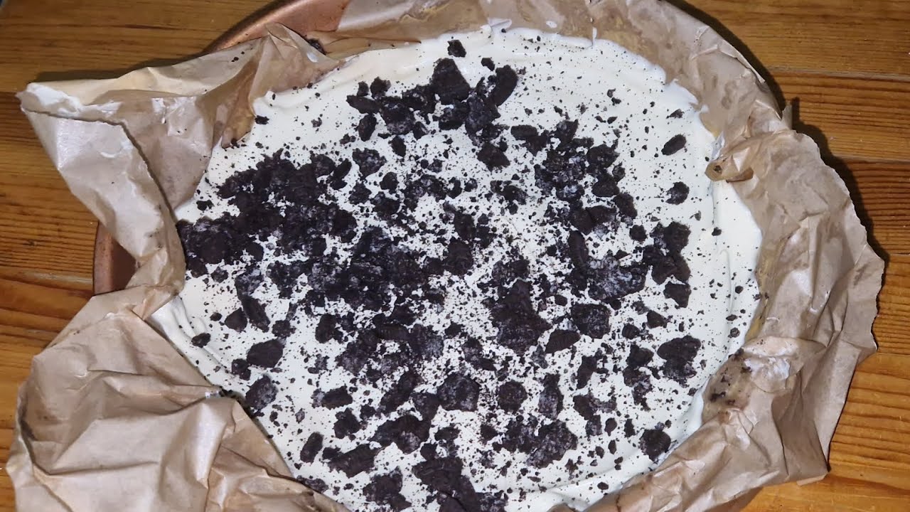 EASY OREO CRUMBLE DESSERT - YouTube