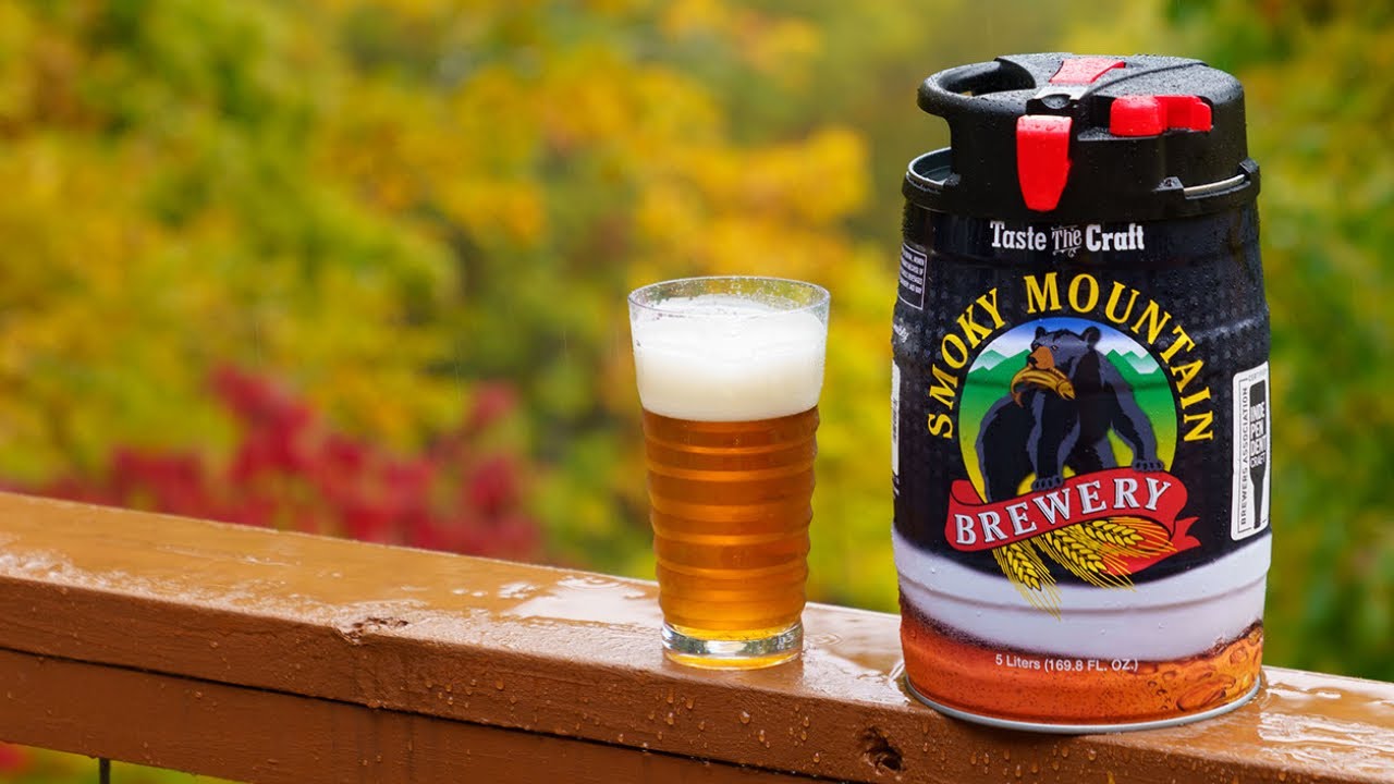 Smoky Mountain Brewery IPA Mini Keg Review - YouTube