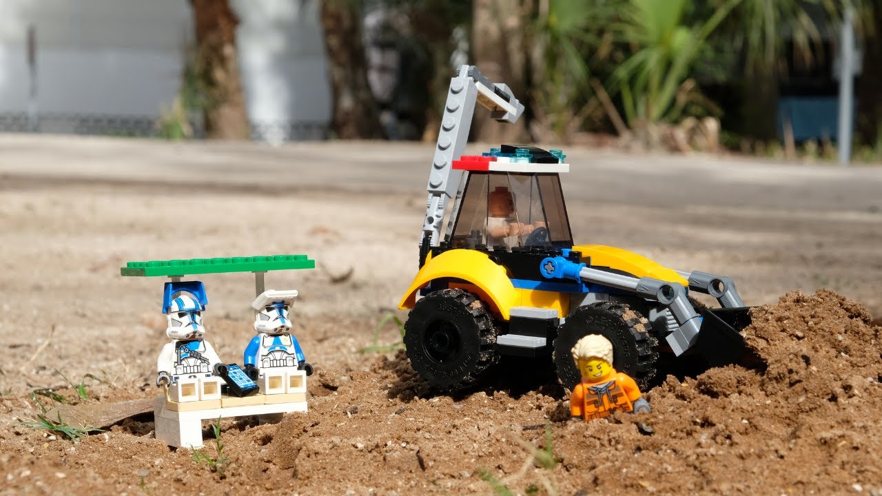 Lego City Backhoe (60385) - Full Kit Build - YouTube