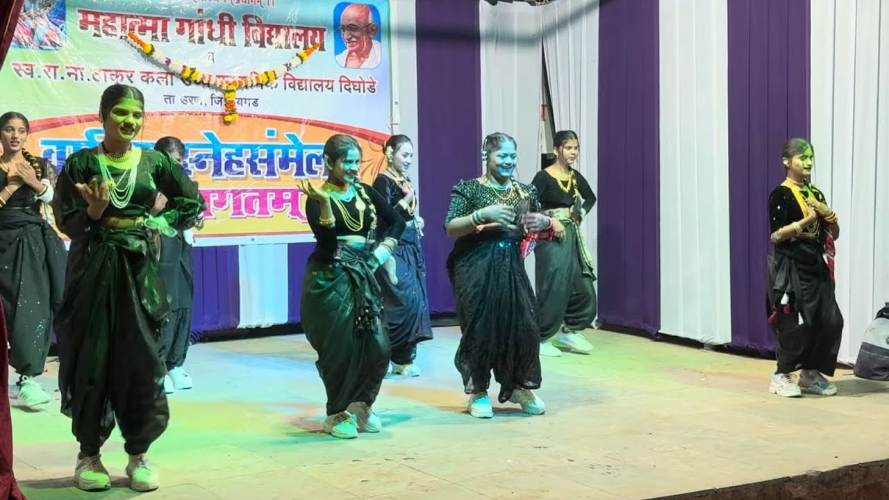 Papletwali (Koli Song) | Mahatma Gandhi Vidyalaya Dighode | Annual Day ...