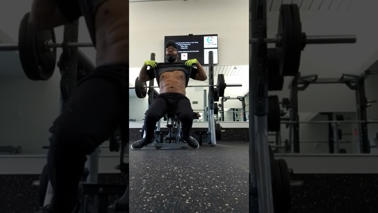 Benching 225 lb only 3 weeks back working out - YouTube