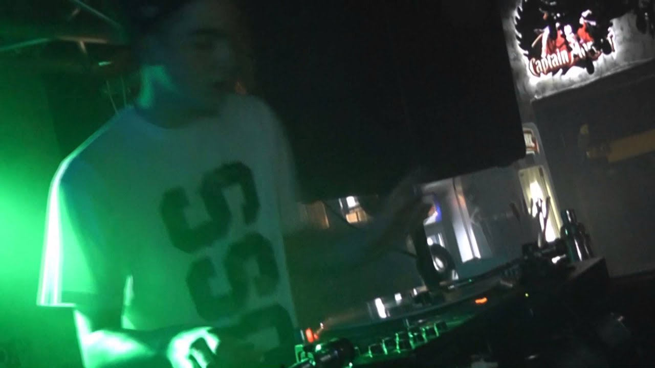 DJ West na 2. urodzinach RapPunks - Pub Gramofon (Gliwice 21.02.2014 ...