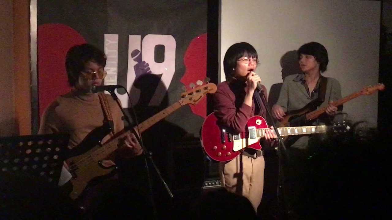 IV of Spades performs Hey Barbara Live - YouTube