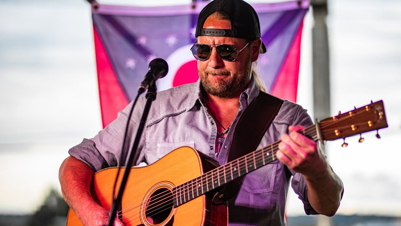 I Am A Traveling Man - Myron Hart II (Homegrown Happy Hour) - YouTube