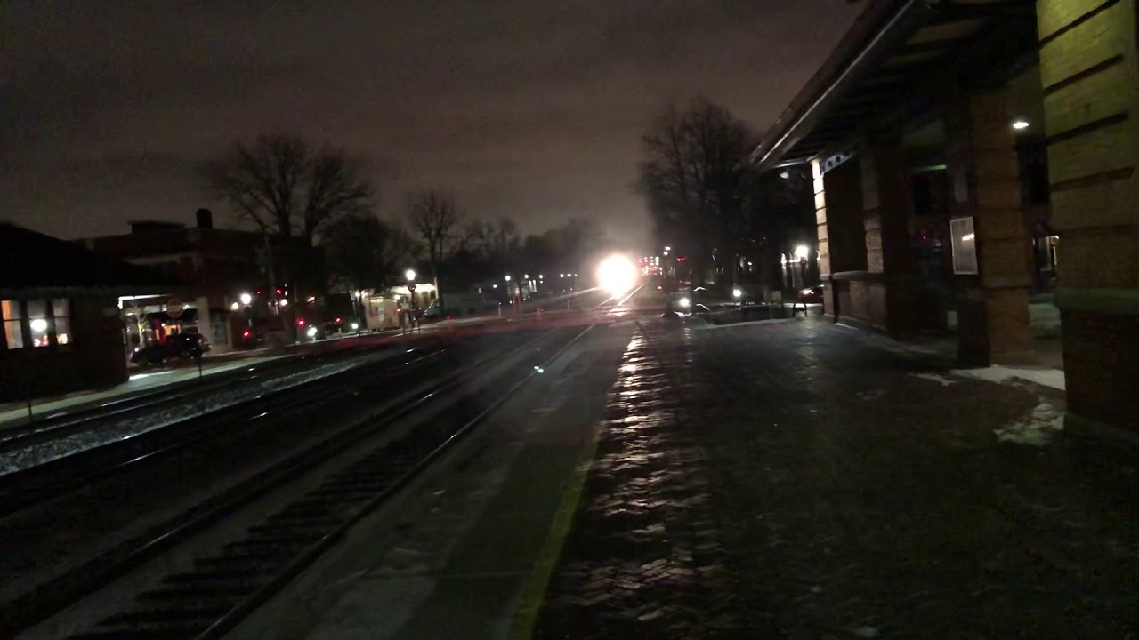 Outbound Metra 116 Arrives at Riverside IL - YouTube