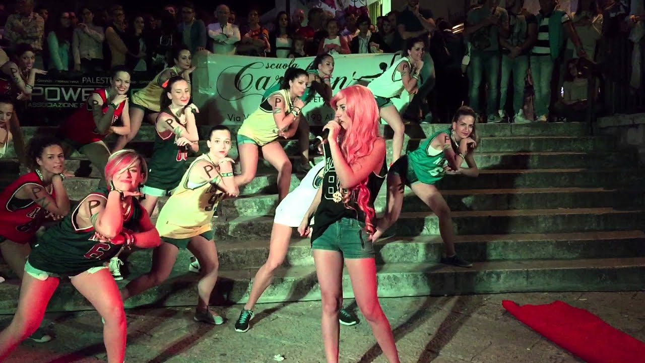 Zumba - BANG BANG by Katia Ferro (POWERZONE) @Piazzamercatofestival ...