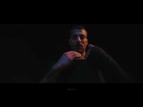 365 Days : Nacho and Laura kiss scene  \