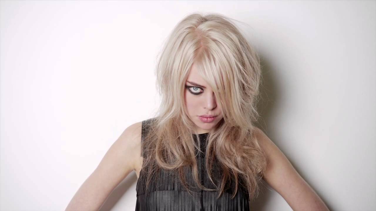 Masterbrand Bed Head - YouTube