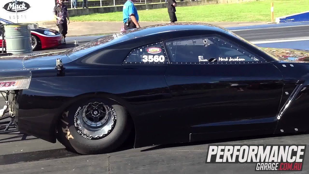 Godzilla Motorsport R35 GT-R Racing Debut - YouTube