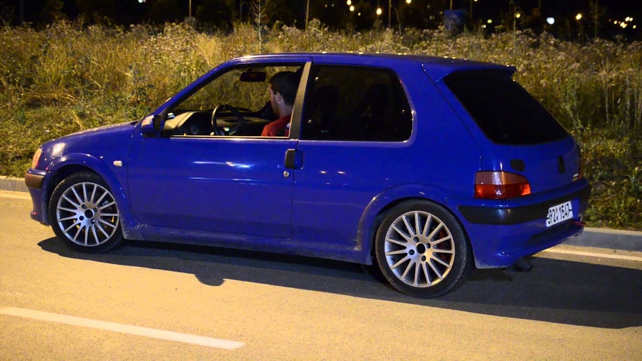 Peugeot 106 Rallye night rev flames - YouTube