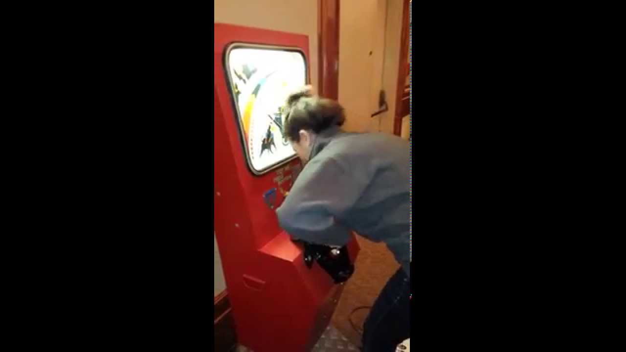 BULL STRENGTH TESTER- FOUR SEASONS AMUSEMENTS - YouTube
