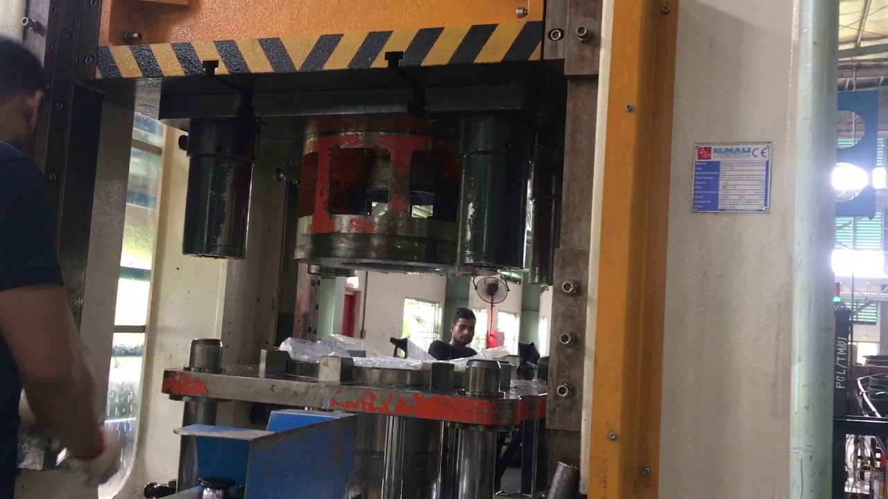 Lpg cylinder deep drawing forming die - YouTube