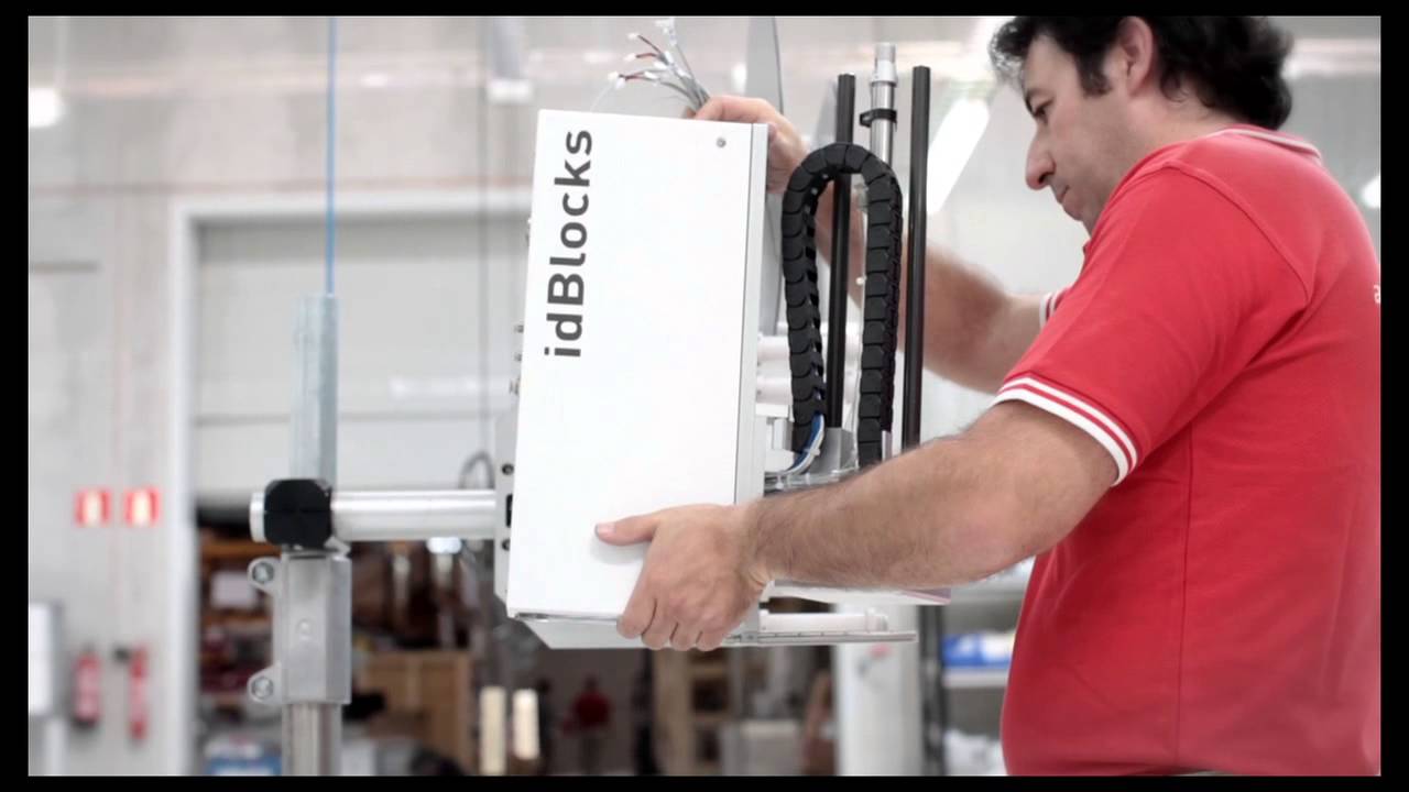 idBlocks, Modular Labelling Solution by Macsa ID - YouTube