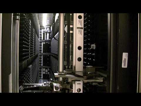 Supercomputing - Robots Move Data Inside NCAR's AMSTAR Digital Storage ...