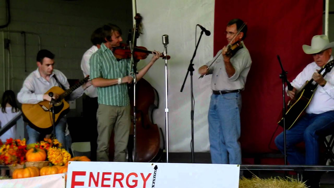 Texas Fiddle - David Holcomb & Coleman Smith - Fidoodlin - YouTube