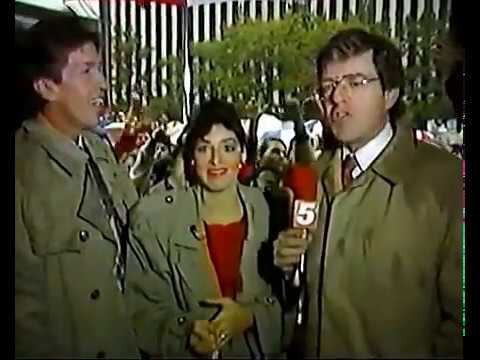 FIRST Jerry Springer chant and U Can't Touch This intro ("Jerry Jerry ...