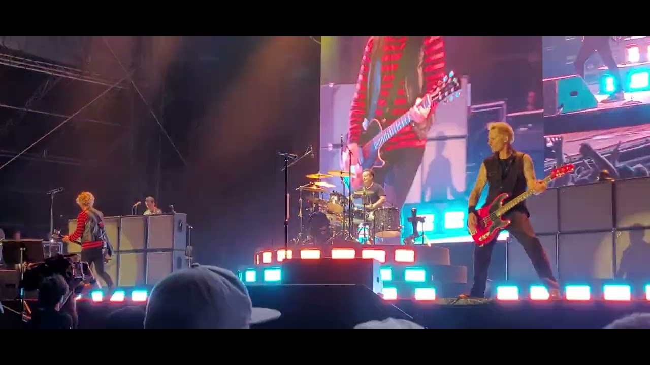 Green Day debut new song ‘1981’ at FEQ | GreenDay.fm