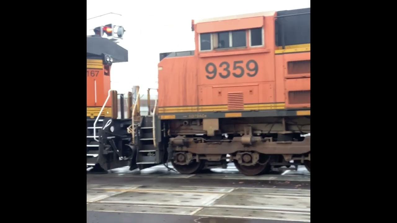 Chasing BNSF 8269, 9359, & 8167 - YouTube