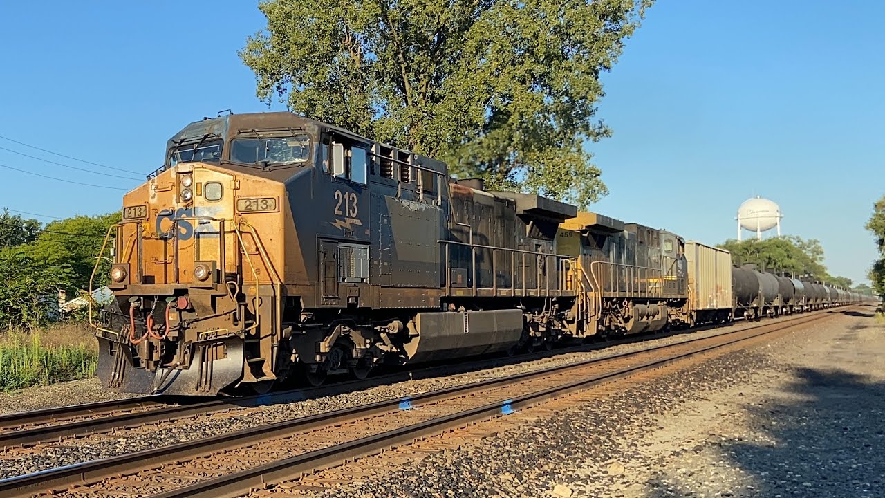 Morning trains in Chesterton, IN with lots of action! 9/2/23 Pt. 4 of 6 ...