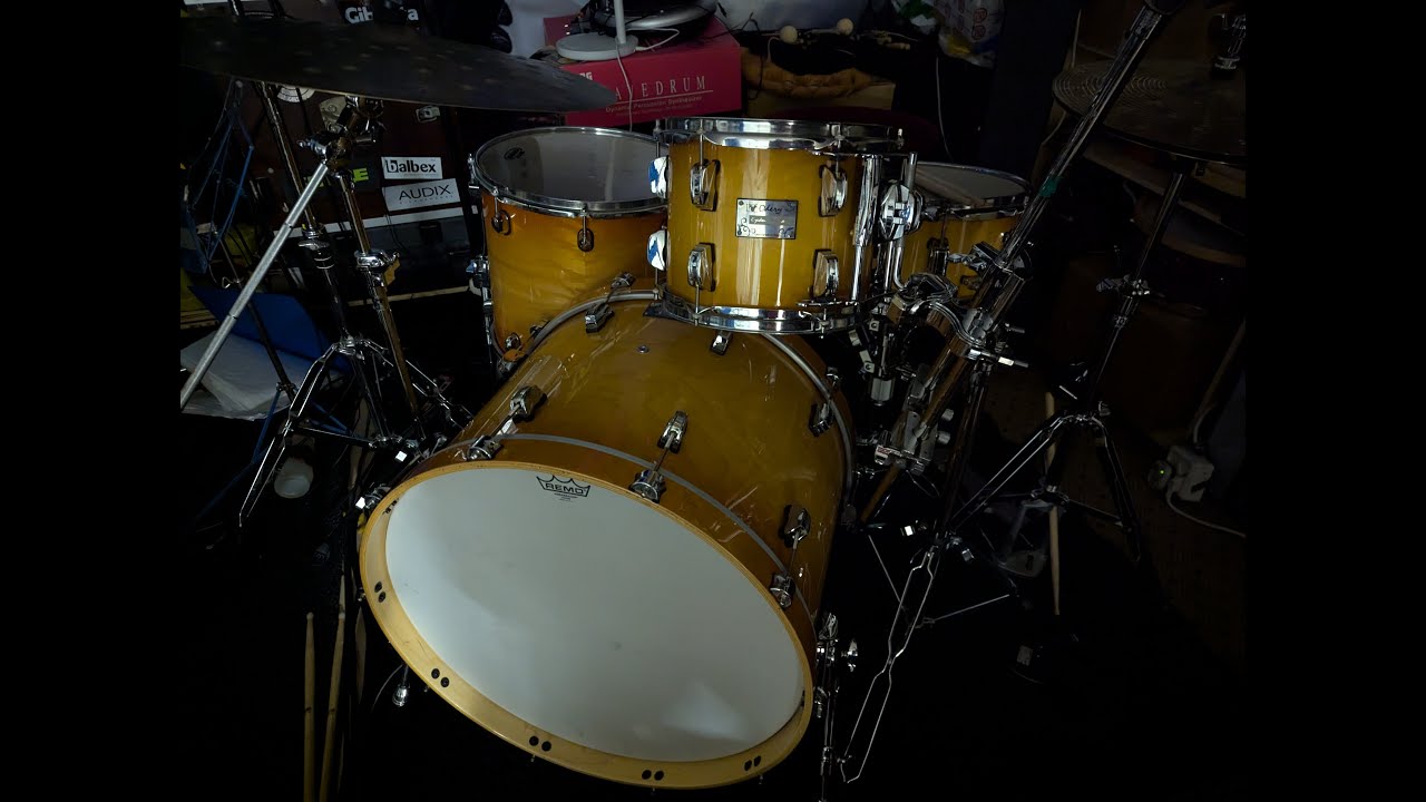 Sound sample with VC audio - YouTube