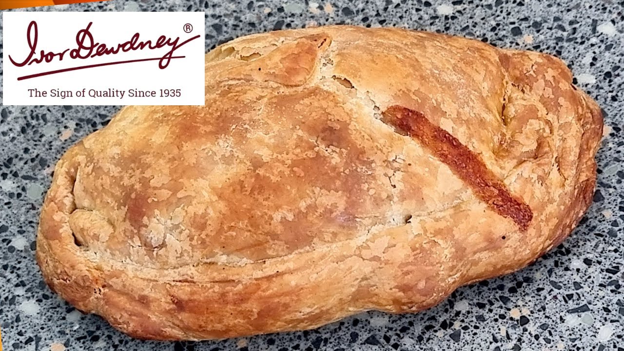 Devon Cheese & Onion Pasty Review | Ivor Dewdney Bakery | Bake Off ...