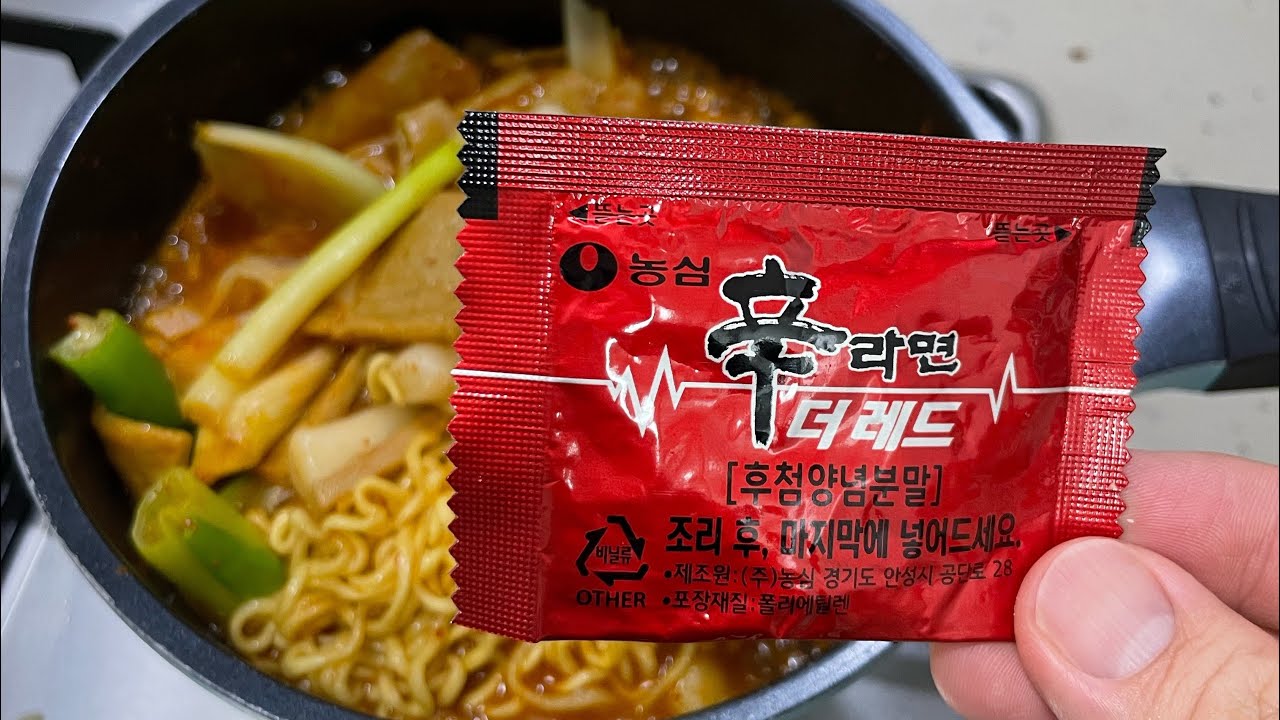 shinramen the red korean food recipe 신라면 더레드 라볶이 만드는 법 - YouTube