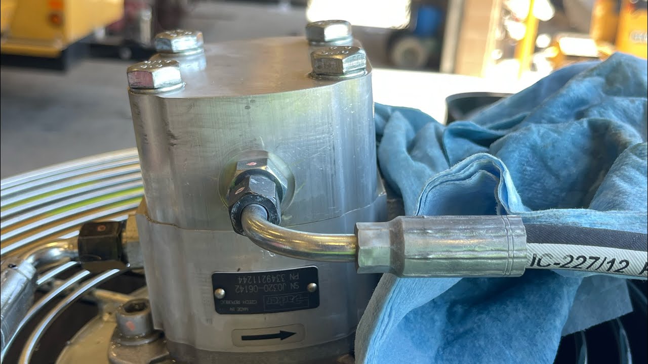 SC852 break down. Gotta call in the SC1152 - YouTube