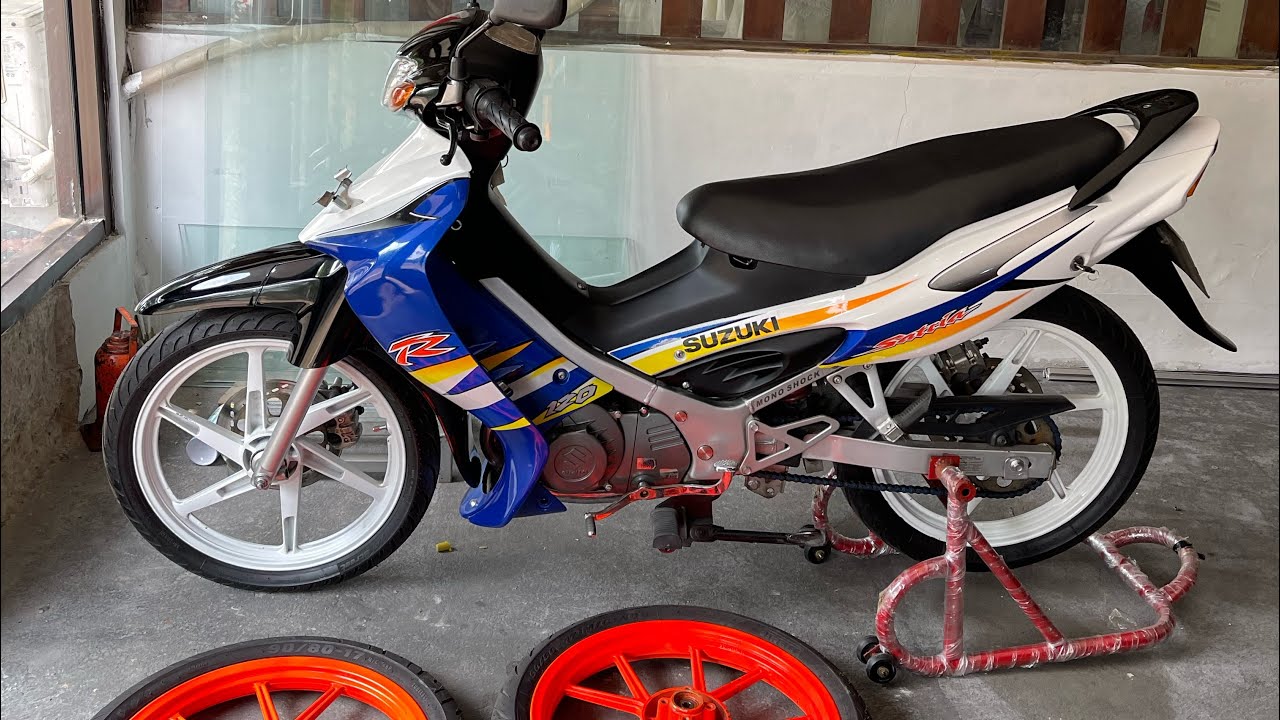 di jual SATRIA HIU asli biru putih 🥰 hayoo siapa yang nungguin promo ...