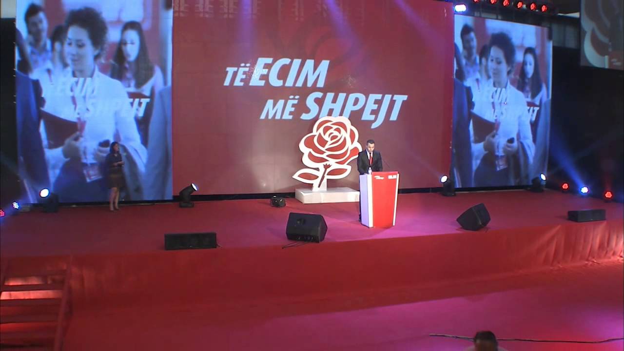 Flamur Cela ne takimin madheshtore te LSI Vlore DT 29 04 2013 - YouTube